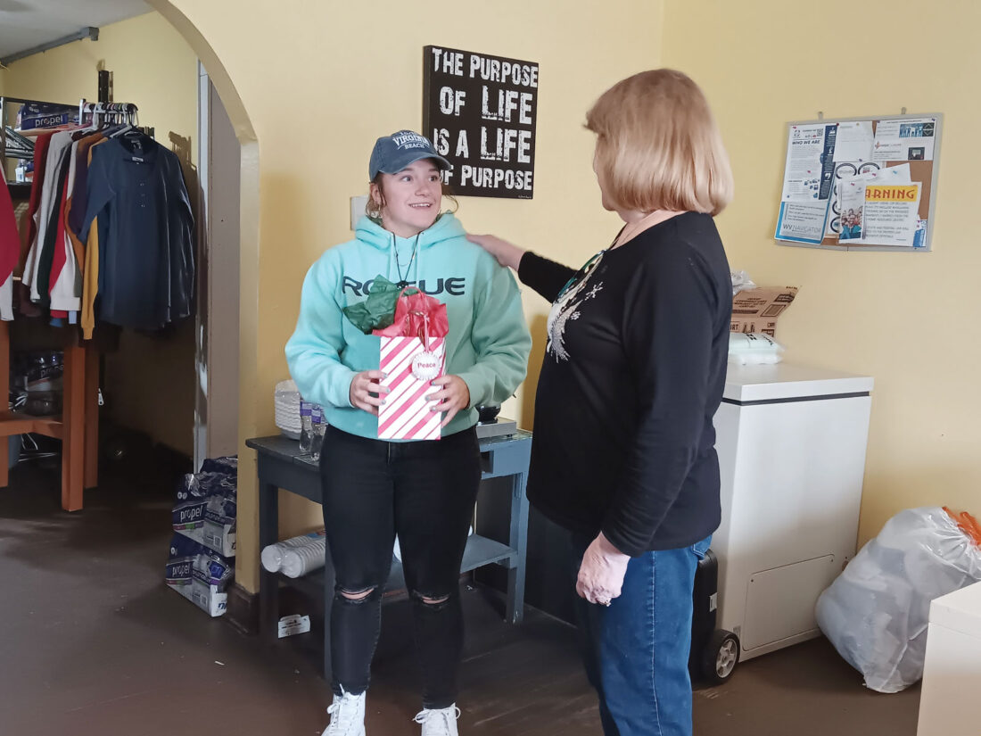 Heart of Gold: House to Home honors Bogan for 14 years of helping ...